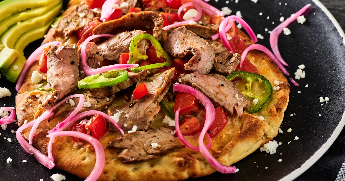 Carne Asada Flatbreads | Beef Loving Texans | Beef Loving Texans is ...