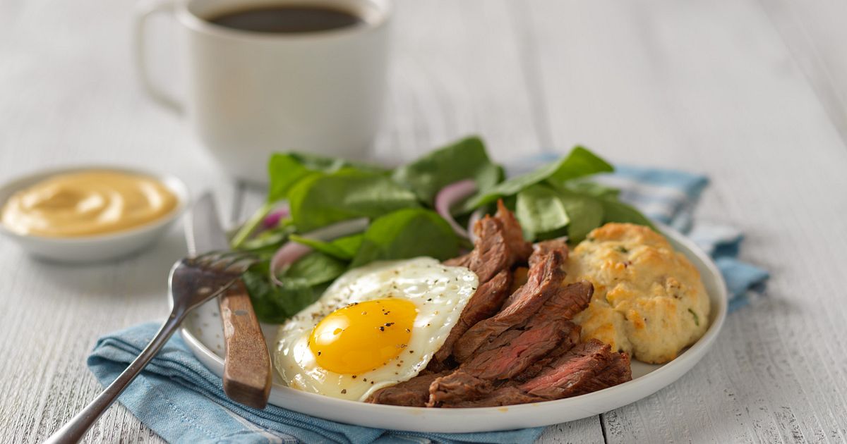 Southern Skirt Steak Benedict | Beef Loving Texans | Beef Loving Texans ...
