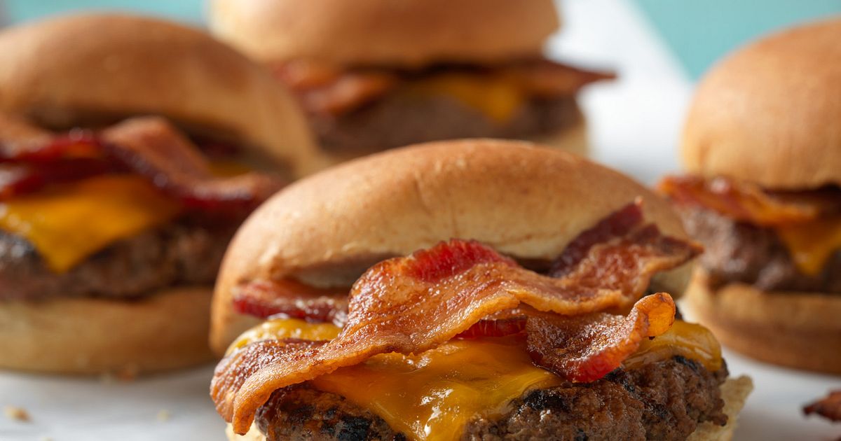 Maplewood-Smoked Bacon Beer Burgers | Beef Loving Texans | Beef Loving ...