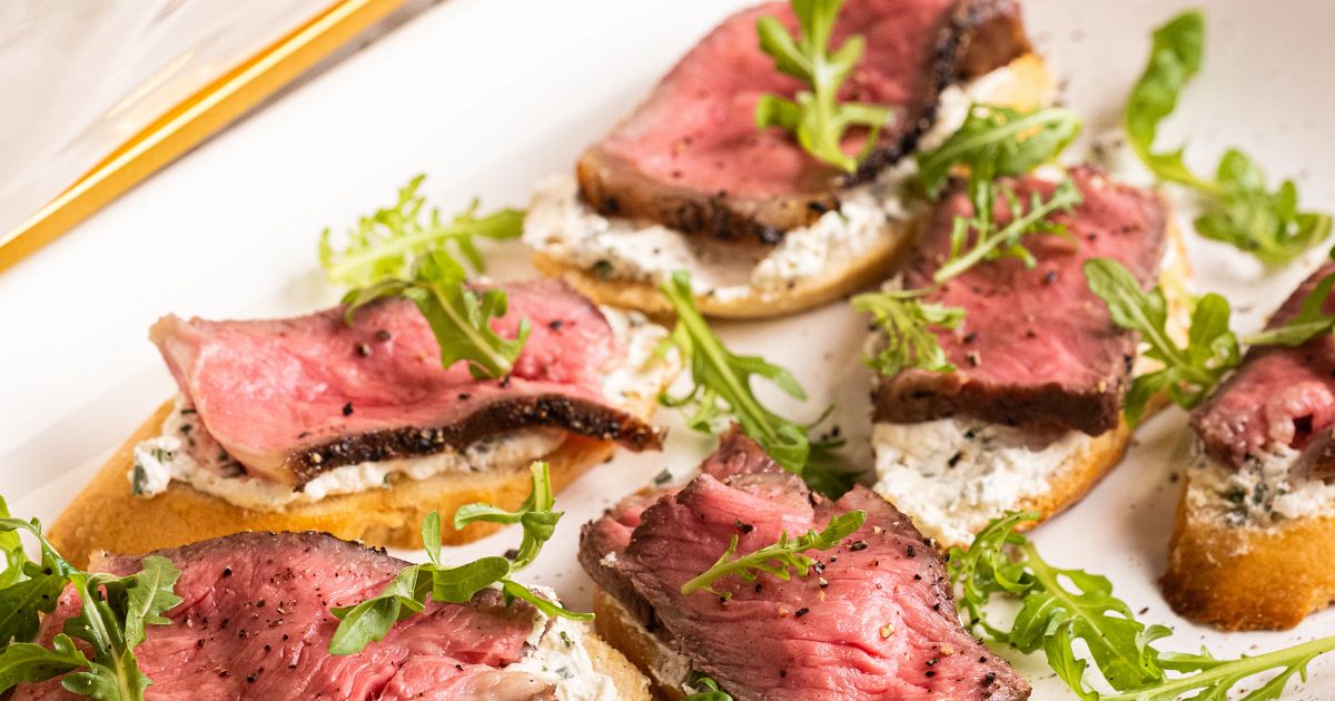 Steak Crostini with Horseradish Whip | Beef Loving Texans | Beef Loving ...