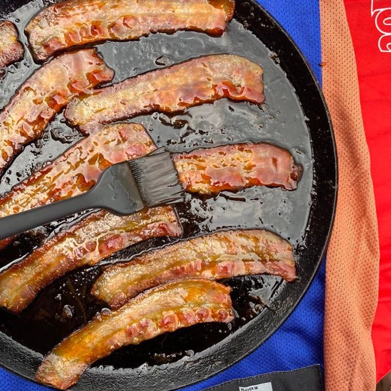 FRANK'S RedHot® Maple Glazed Bacon | FRANK'S RedHot® UK